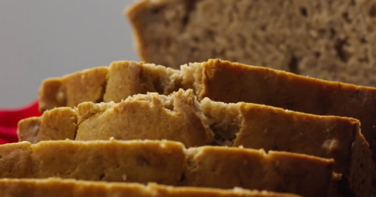 Costa Rican Banana Bread :: Latin Food Recipes and Lifestyle - Cocina