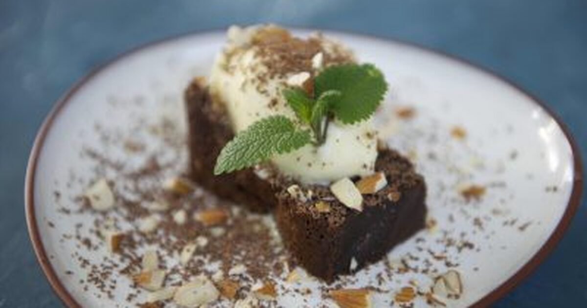 Chocolate Marquesa :: Latin Food Recipes and Lifestyle - Cocina
