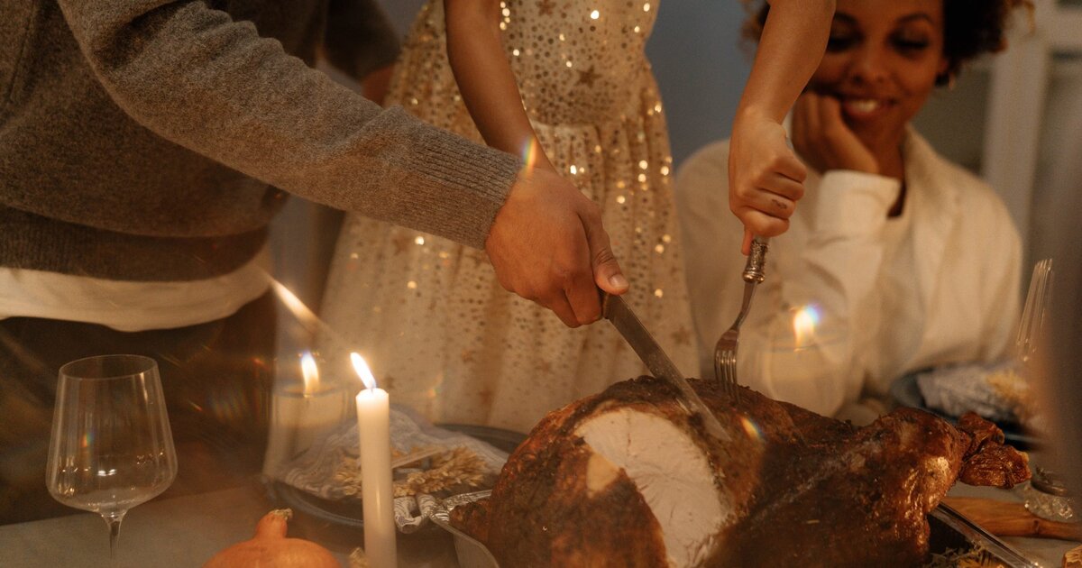 4 Ways To Make Your Thanksgiving Gathering Budget-Friendly :: Latin ...